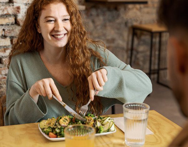 12 Tips to Eat Healthy at Restaurants: Smart Choices for Dining Out ...